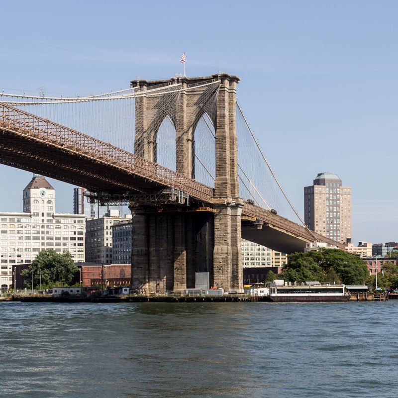 Pont de Brooklyn - Pont suspendu en acier entre Manhattan et Brooklyn, États-Unis.
