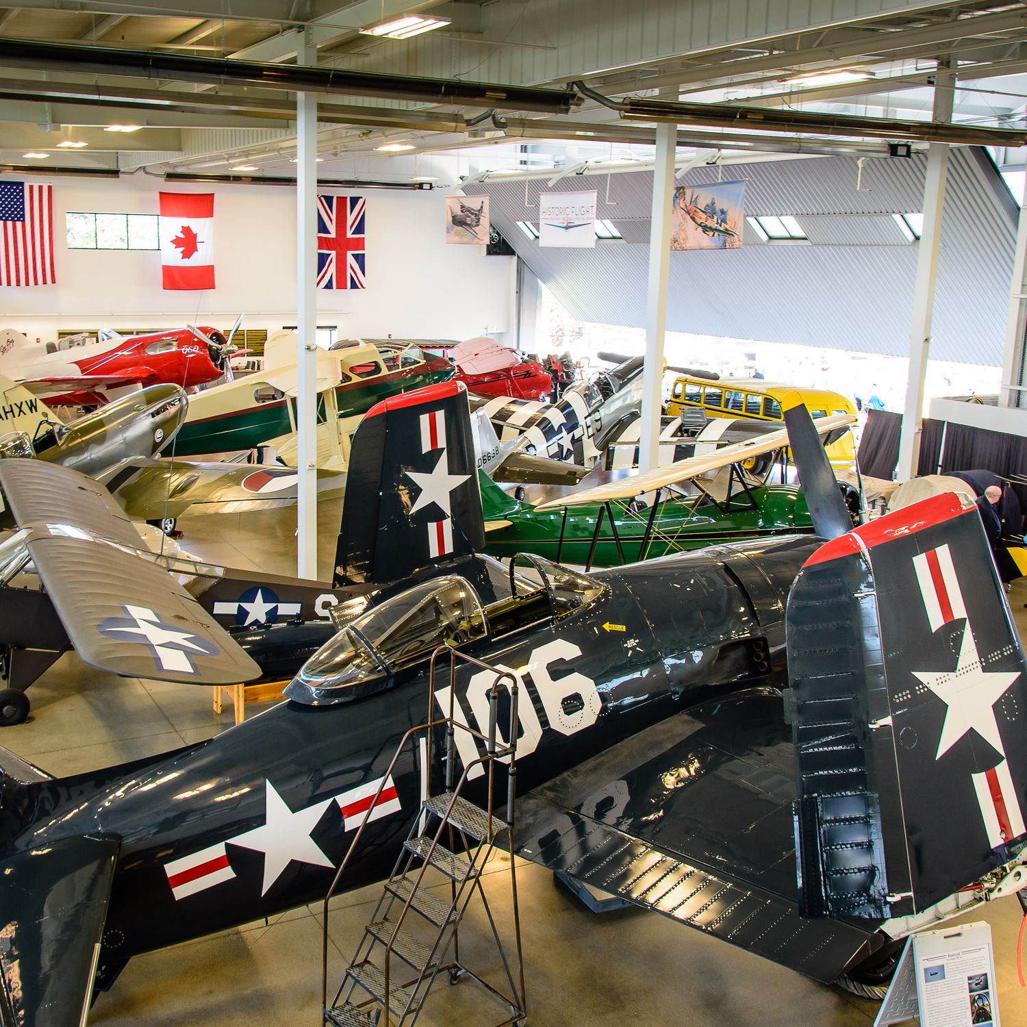 Historic Flight Foundation - Museo de aviación en Paine Field, Washington
