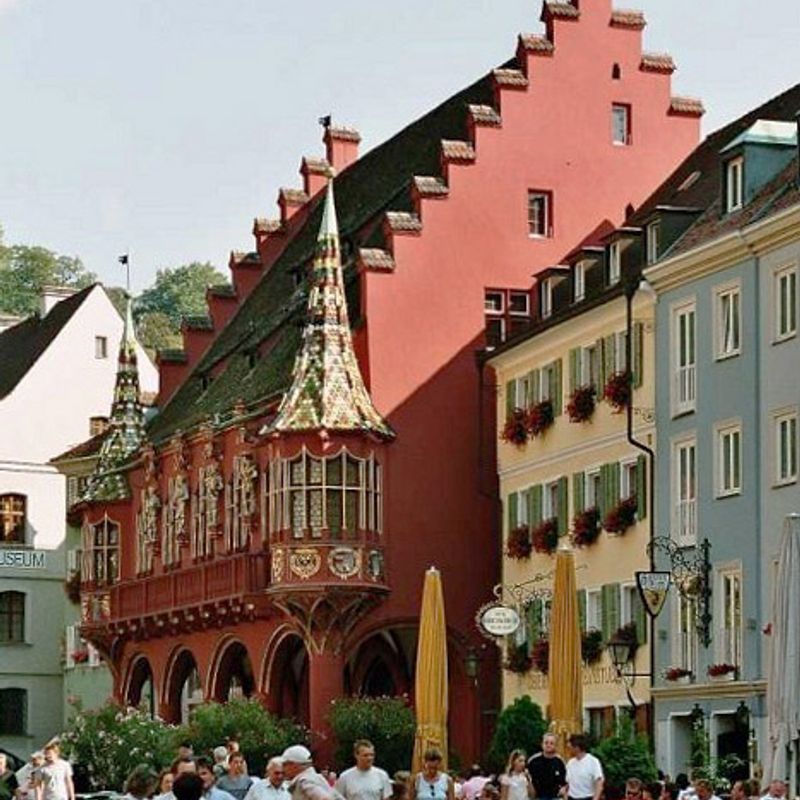 Historical Merchants' Hall - Bâtiment commercial Renaissance sur ...